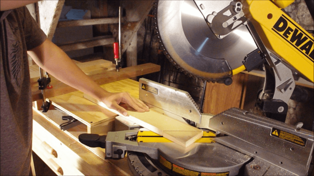 How to make a rustic wire frame - Jeff's DIY Projects