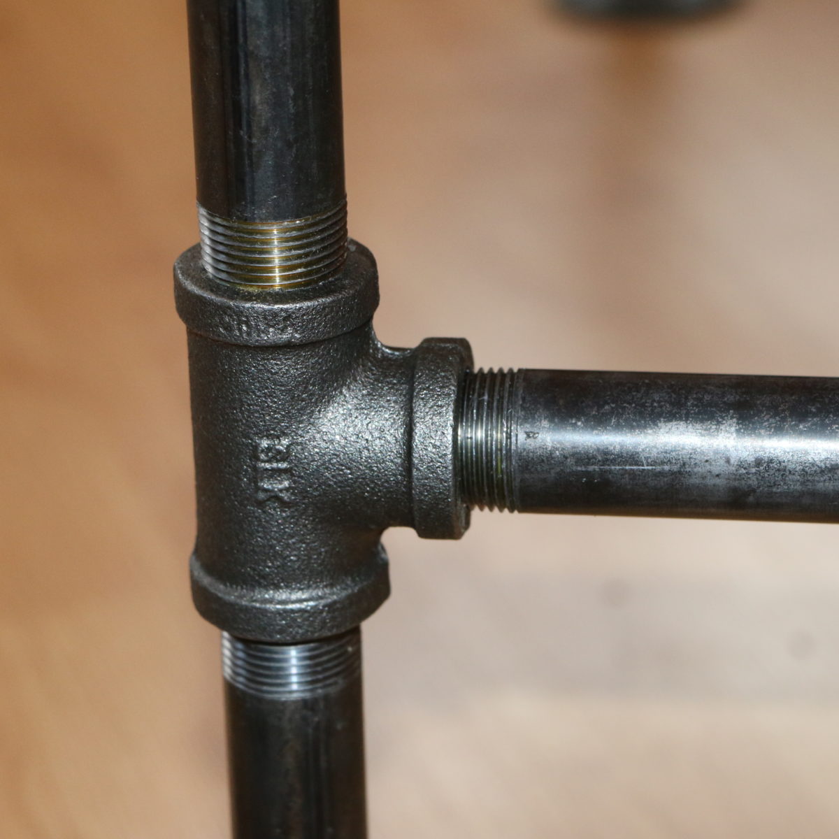 How to build a modern pipe leg coffee table - Jeff's DIY Projects